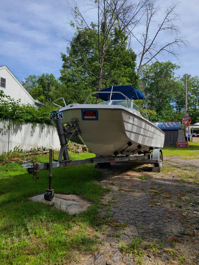 1969 Thunderbird Comanche boat with motor and trailer | Looknet